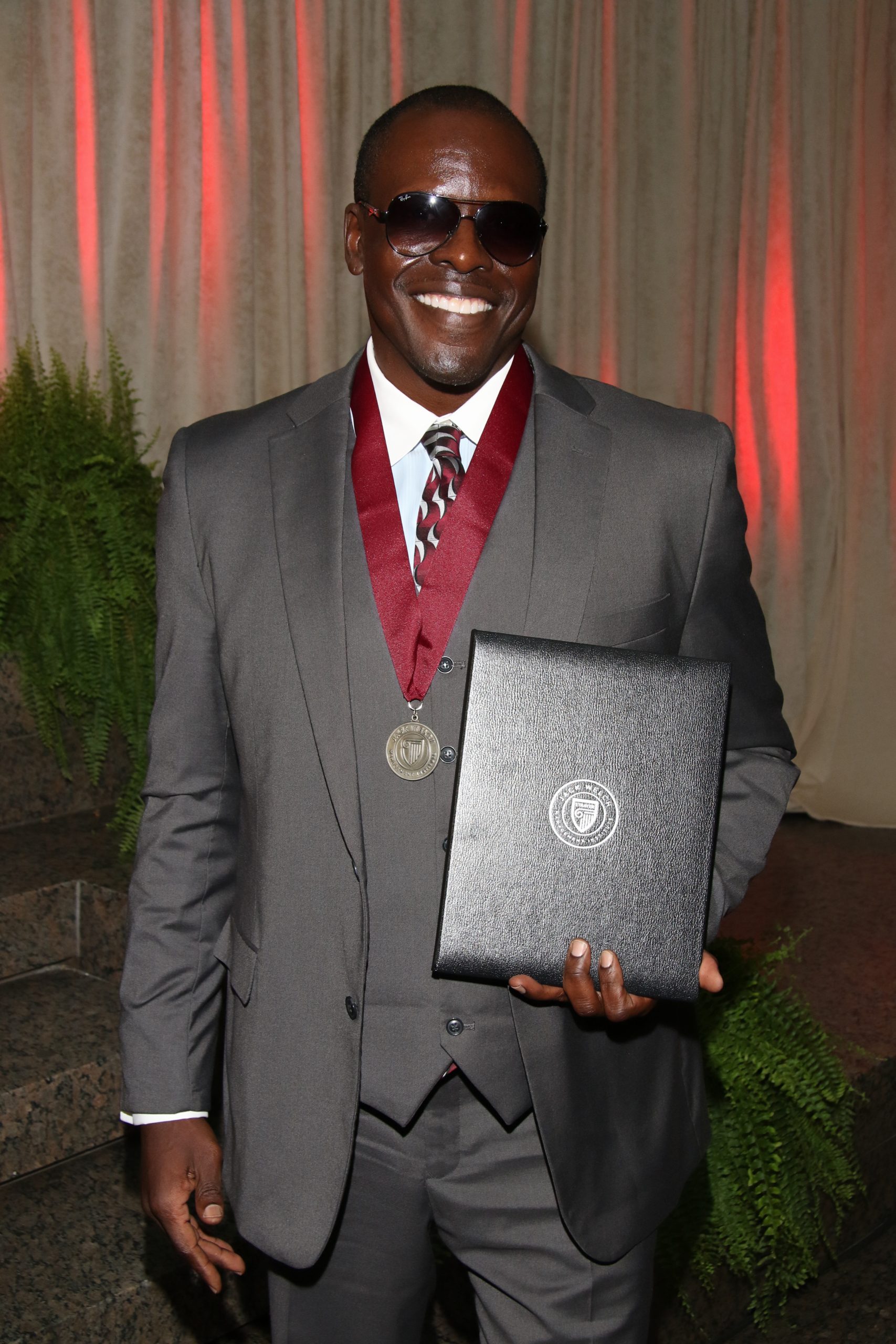 Elijah Davis Talks Platinum 915 & Plant Medicine OriginsCannabis Central